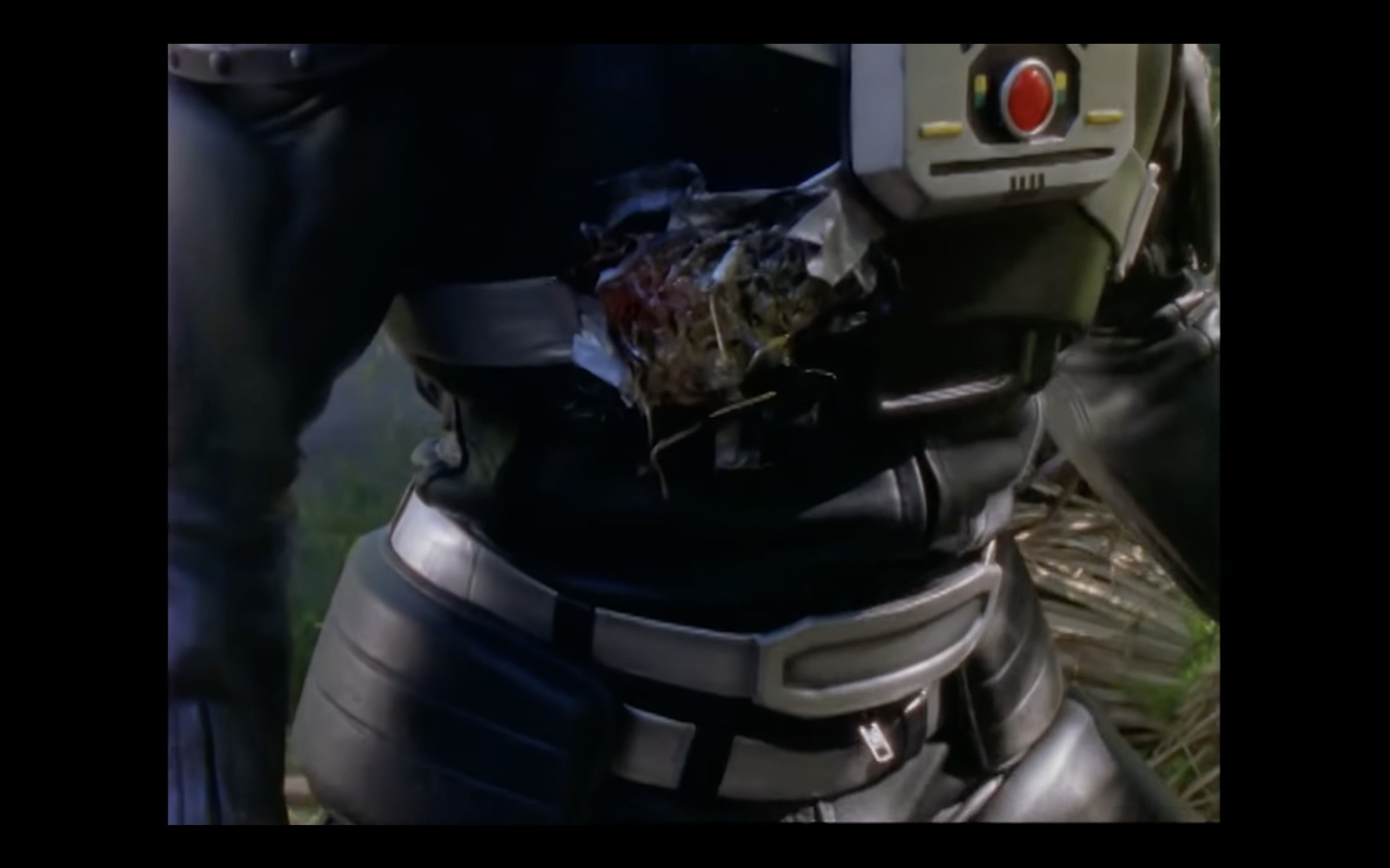 In Space #11 – The Delta Discovery – Power Rangers In Order