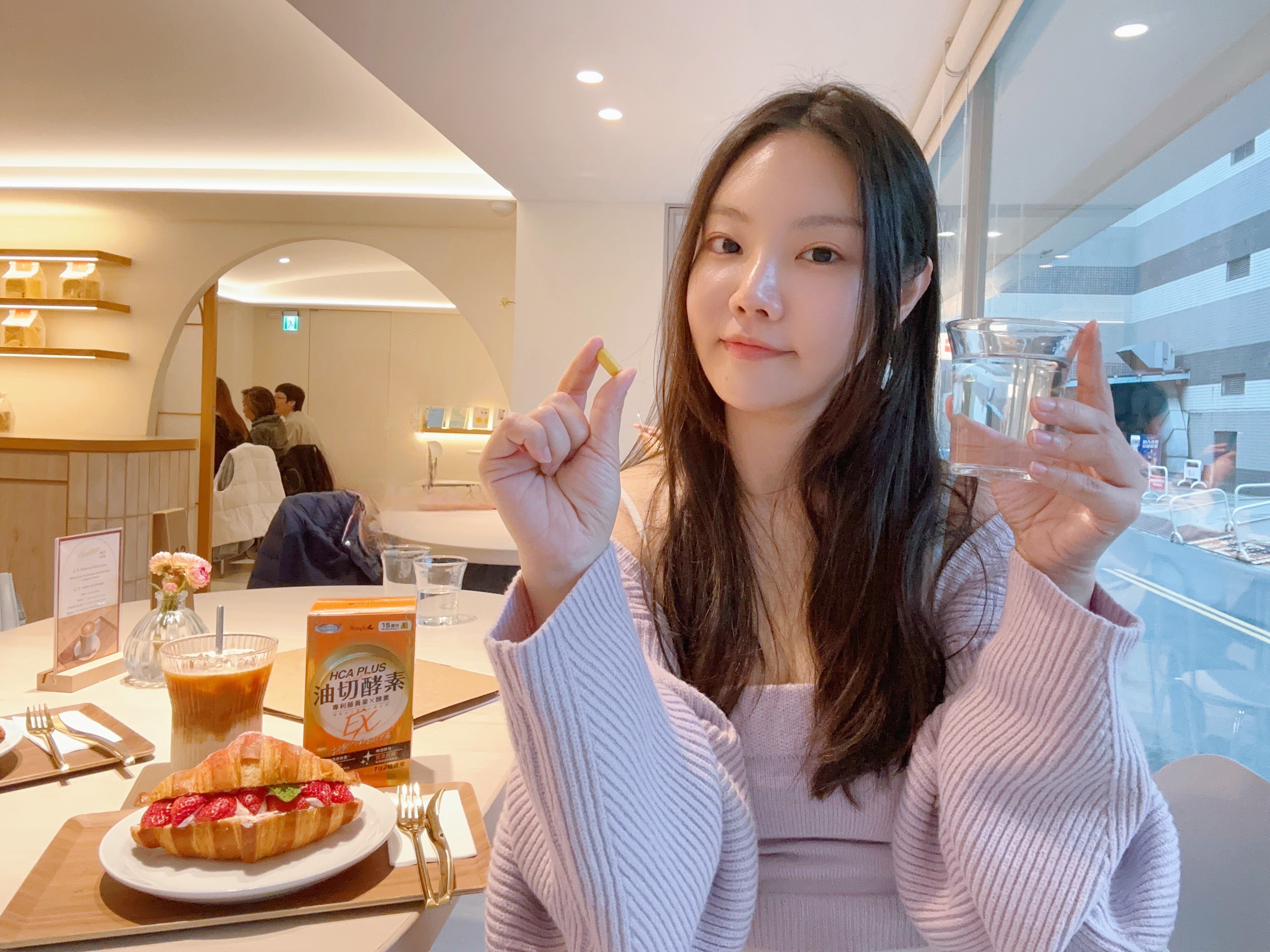 Simply新普利日夜酵素，日夜同步代謝、幫助入睡超有感！｜Laura×親子生活⧓媽咪保養 | 媽咪拜MamiBuy